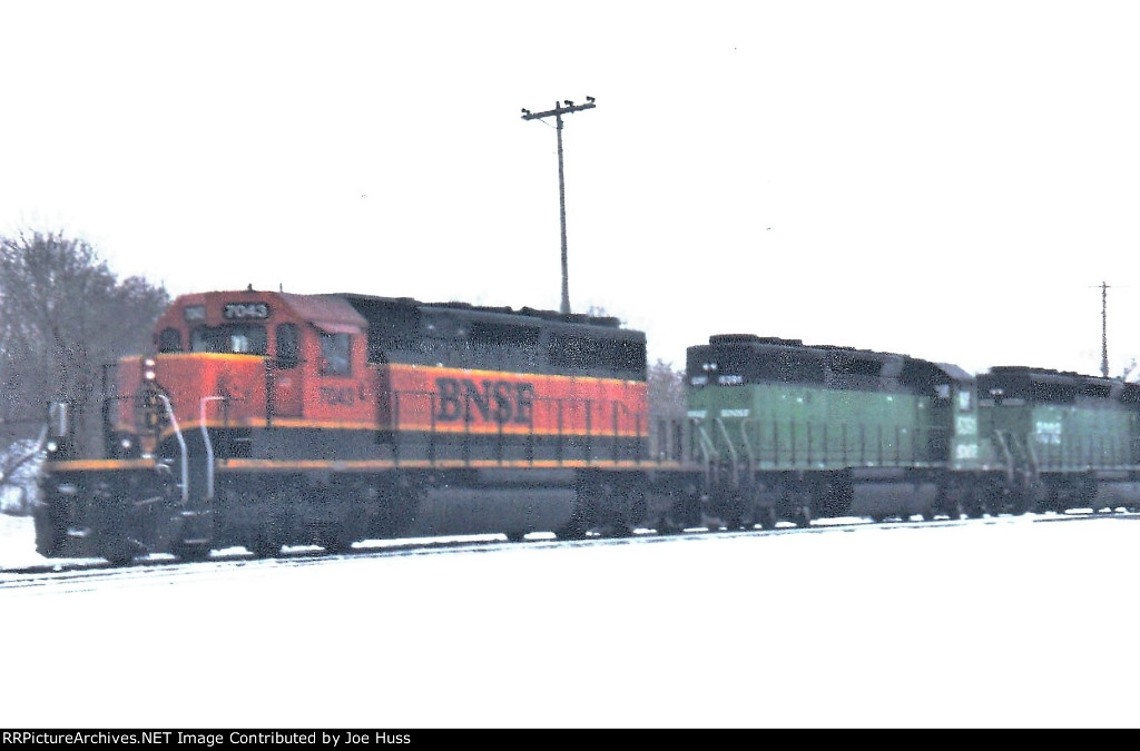 BNSF 7043 West